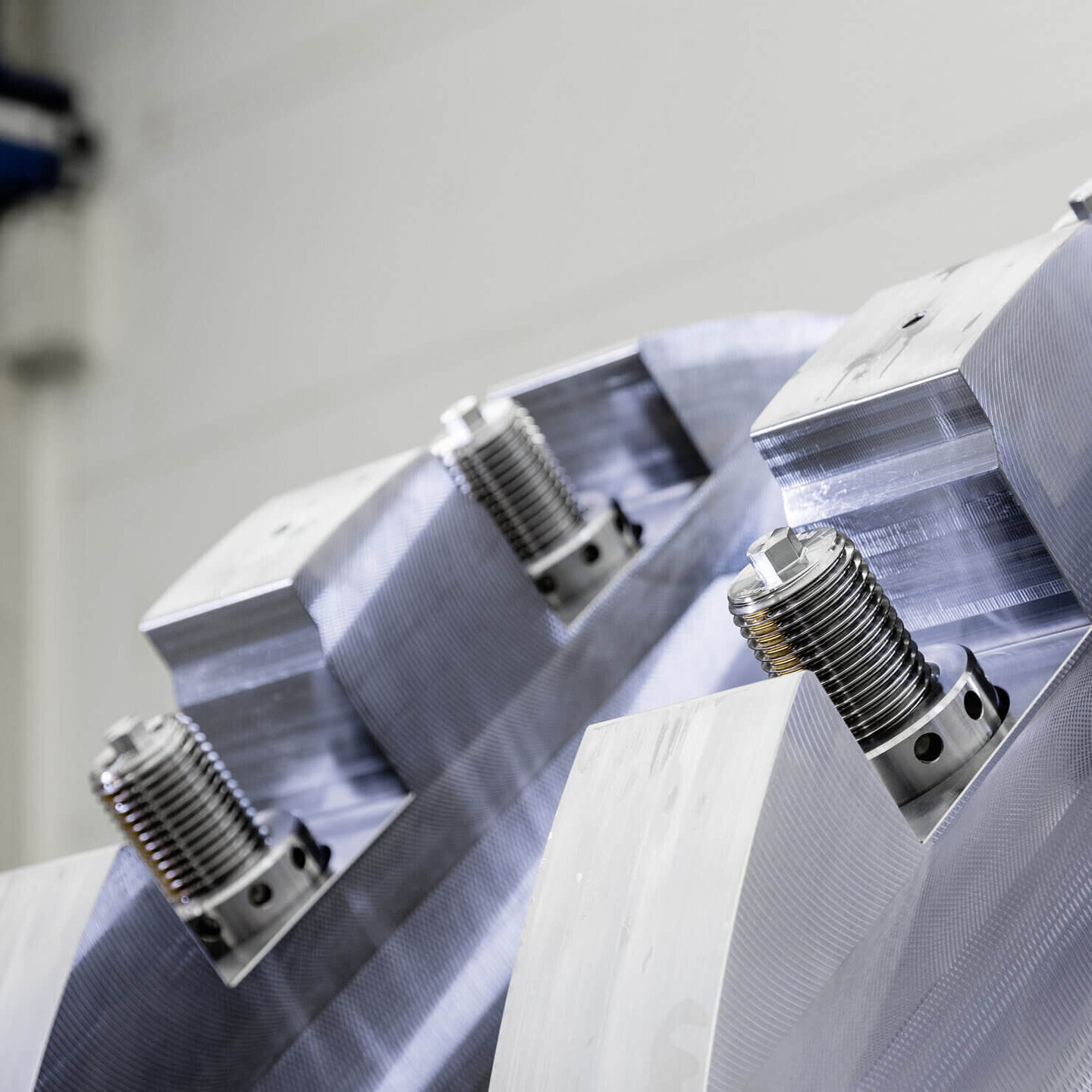 Finishing and assembly for efficiency gains - MAFA Alfing Kessler